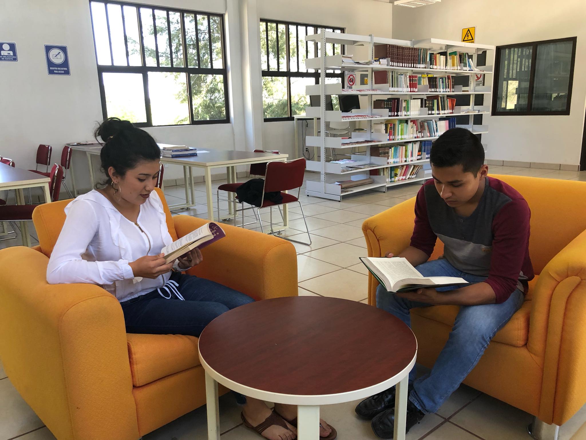 Escuela Preparatoria Número 5 :: Servicios